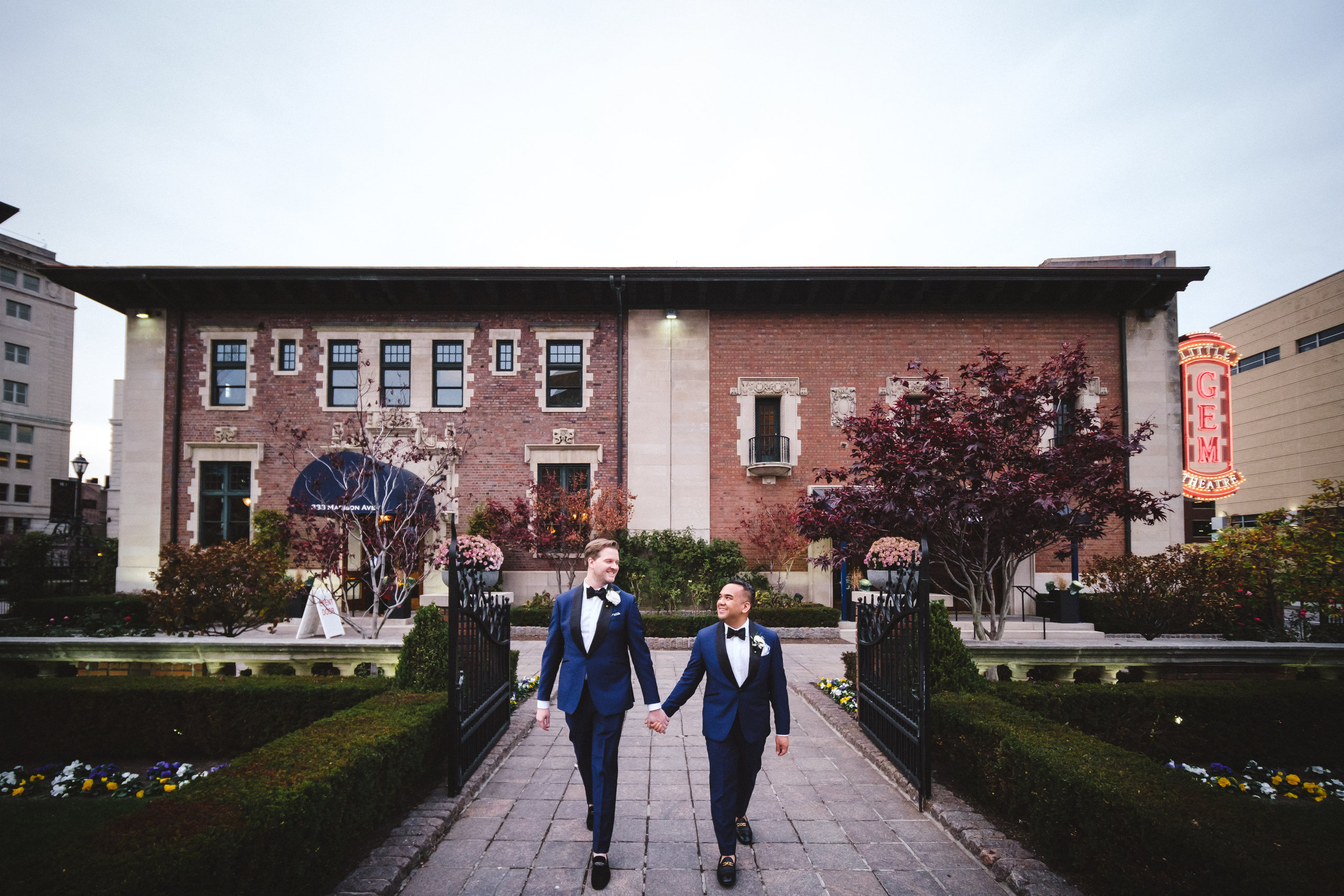 Home | Jen House Design - Elegant Floral Design in Plymouth MI