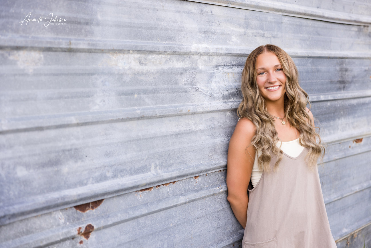 Amanda Johnson Senior Photography | Fargo North Dakota