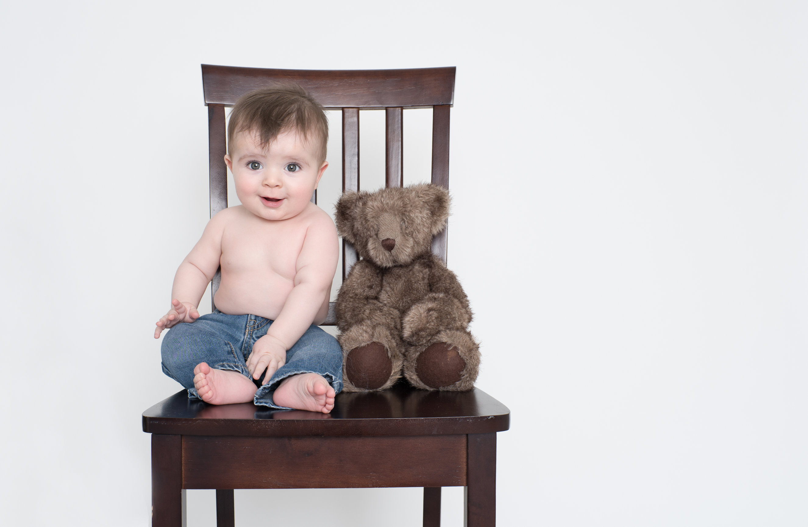 Capturing the First Year: Baby Milestones to Look For
