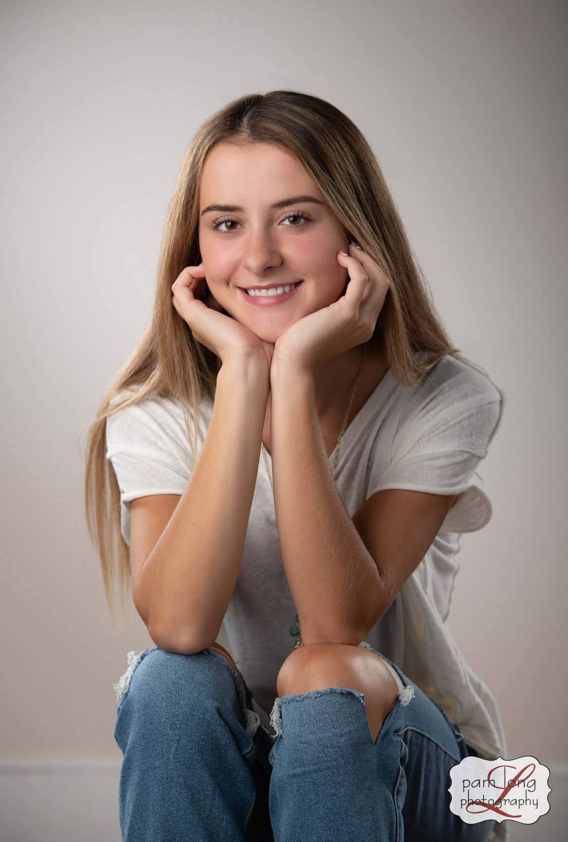 Peyton's senior portraits Class of 2022 - Pam Long Photography