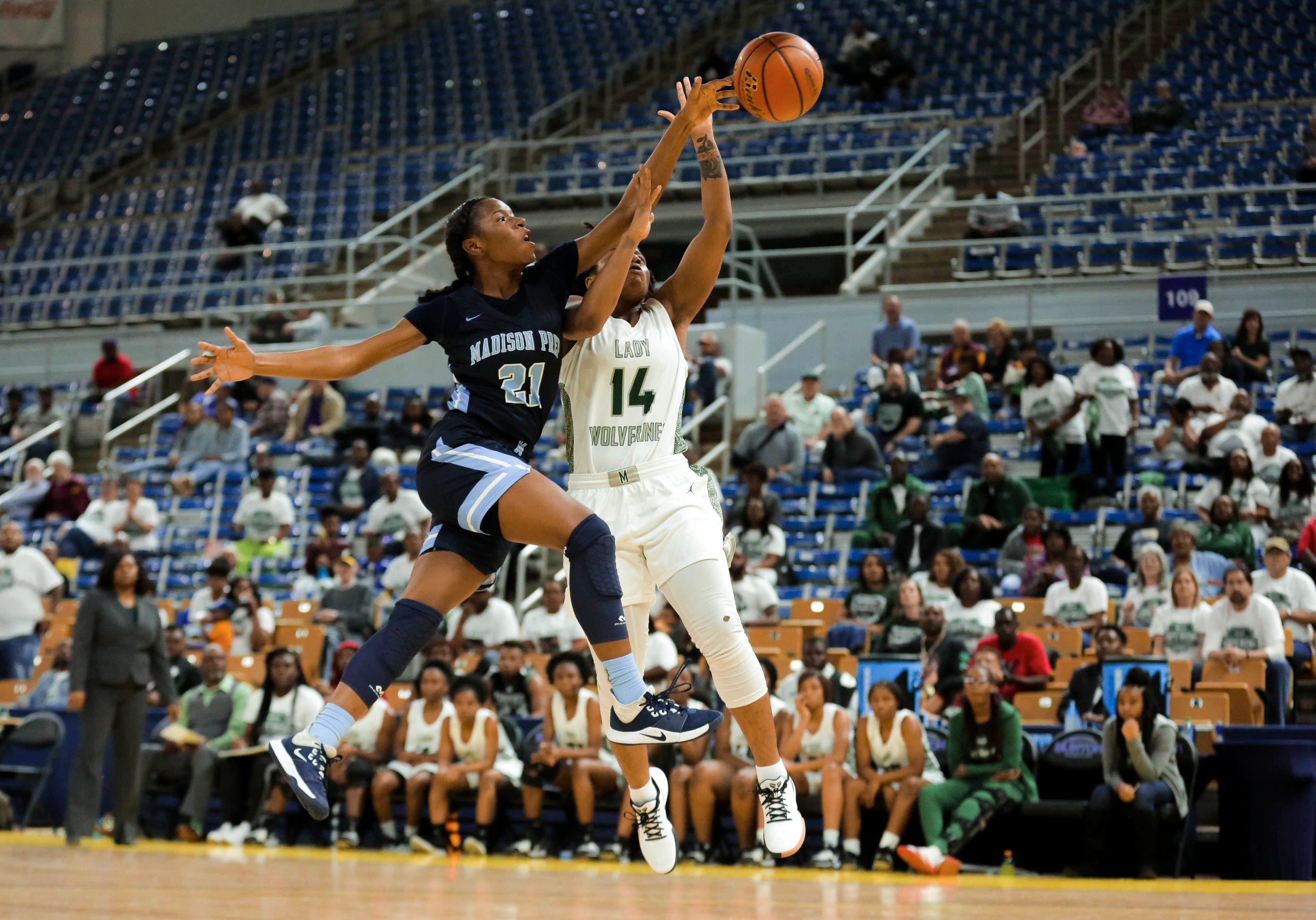 Girls Basketball - RomaPics