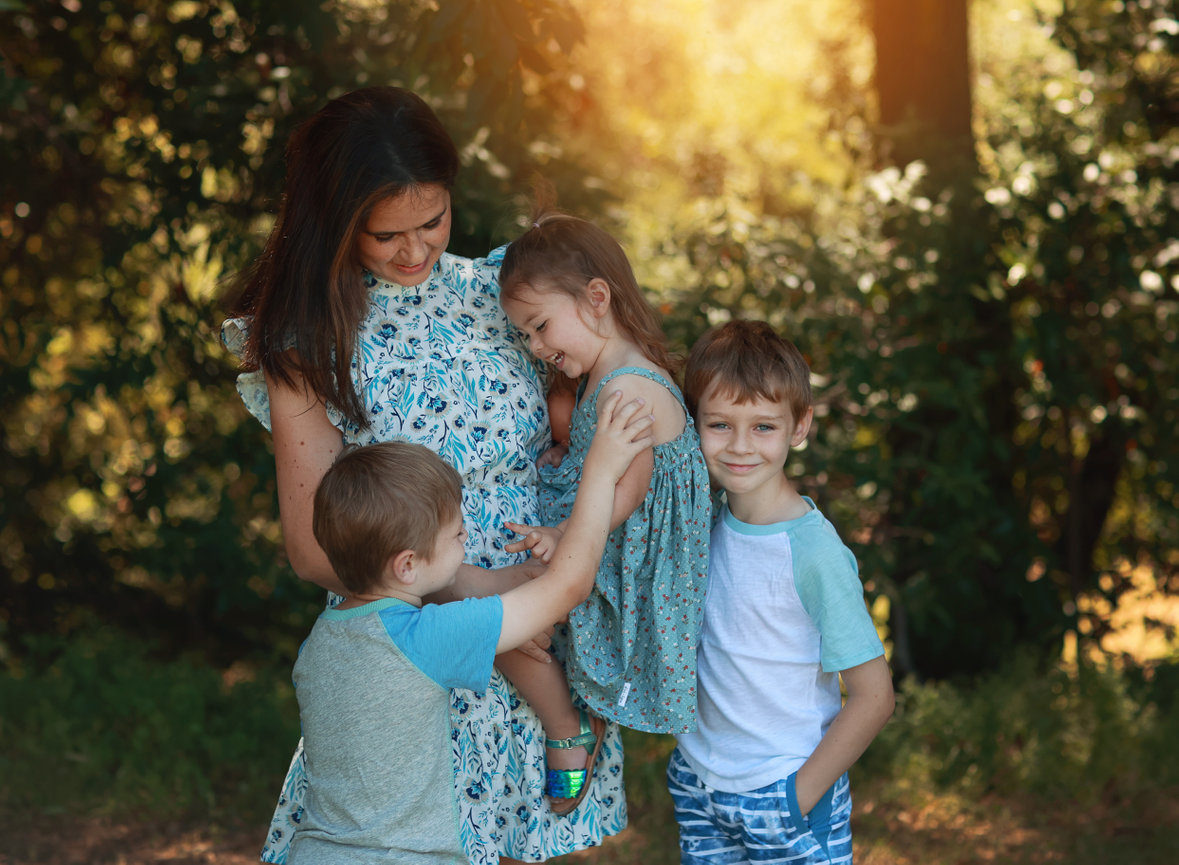 Mama Love - Jenn Hoffmann Photography