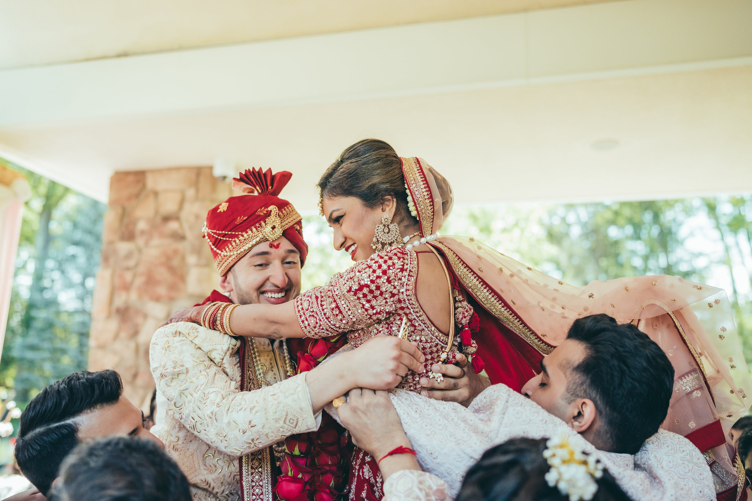 Tie the Knot : Enchanting Wedding: of Khusbhu & Neil - House of Talent ...