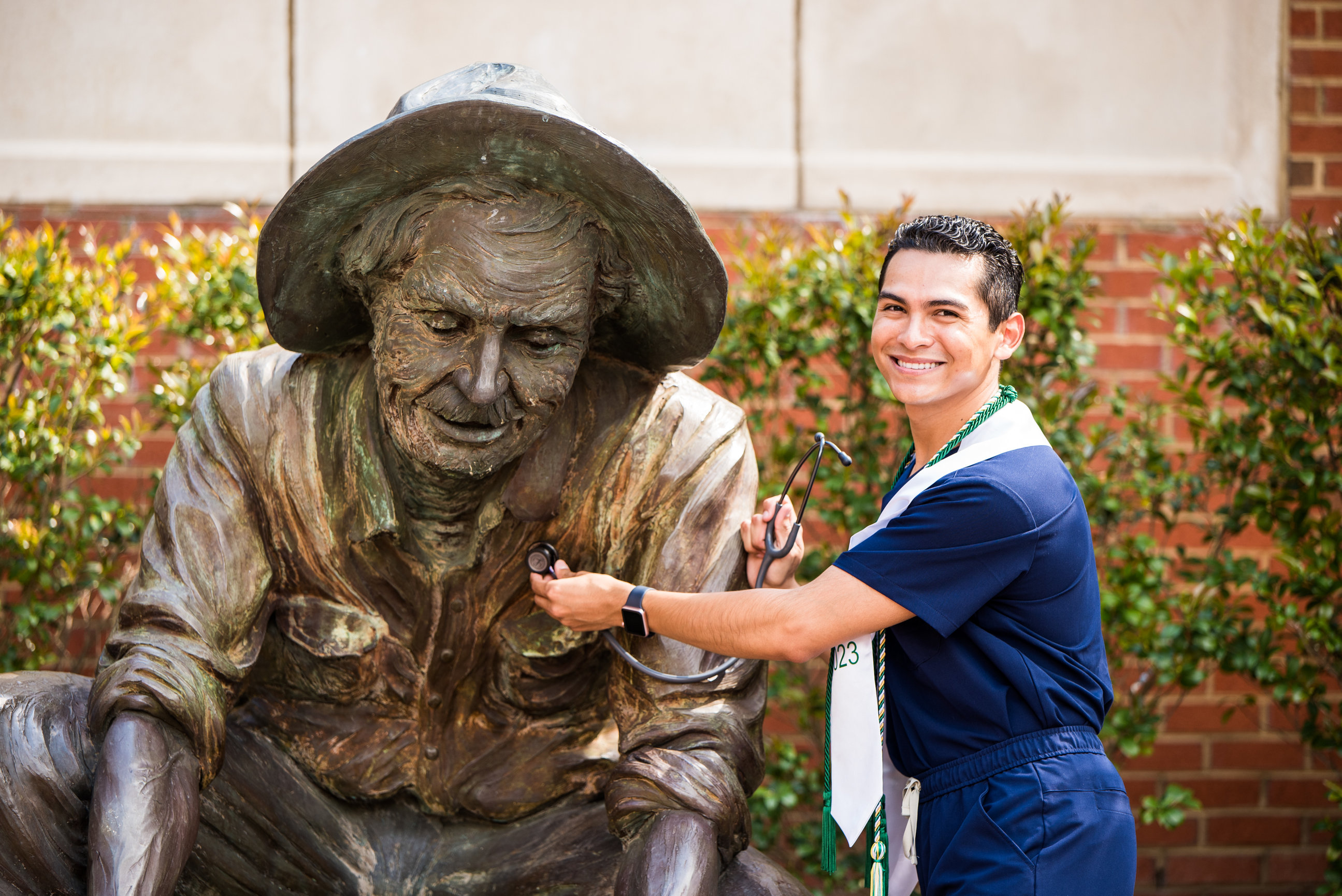 SENIORS & GRADUATES - Riley Milstead