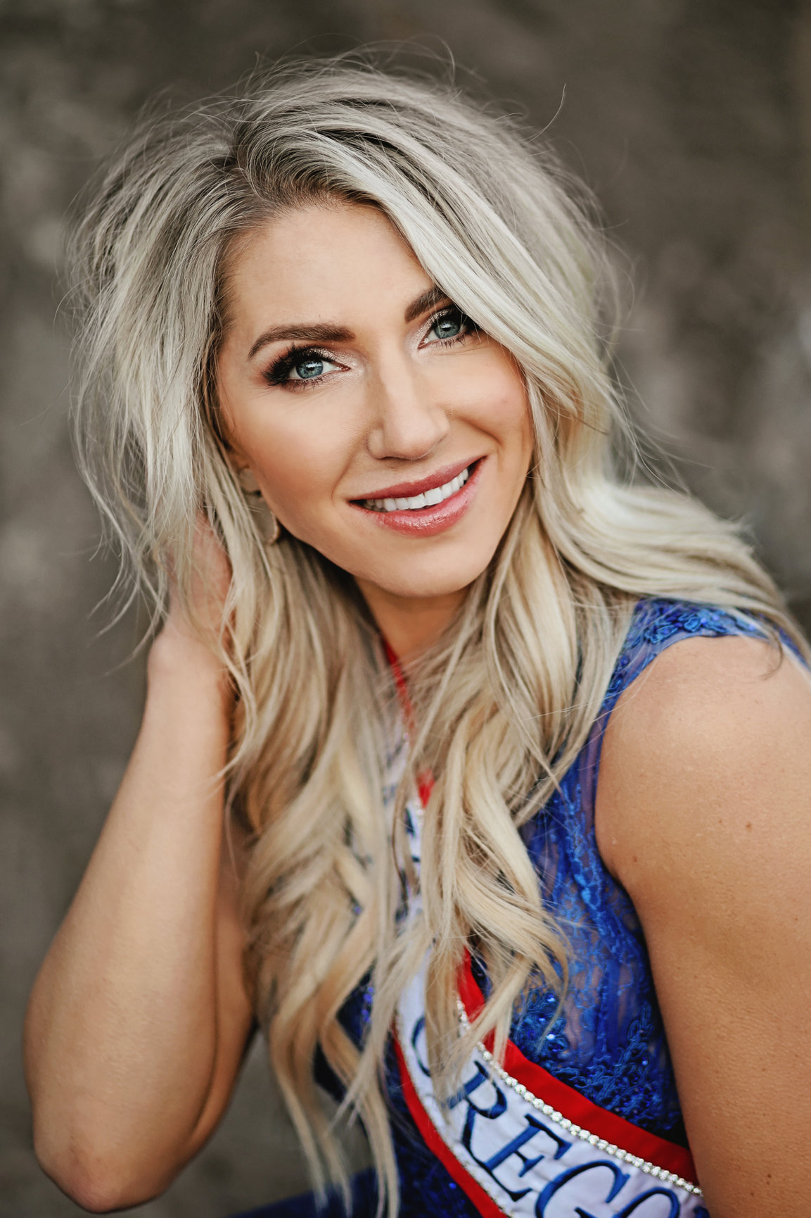 HEAD SHOTS/ PORTRAITS - Julie Patterson