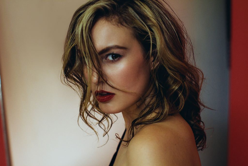 Women - Red Models & Talent