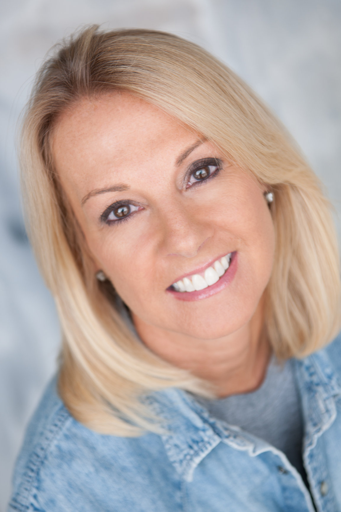 Women - Red Models & Talent