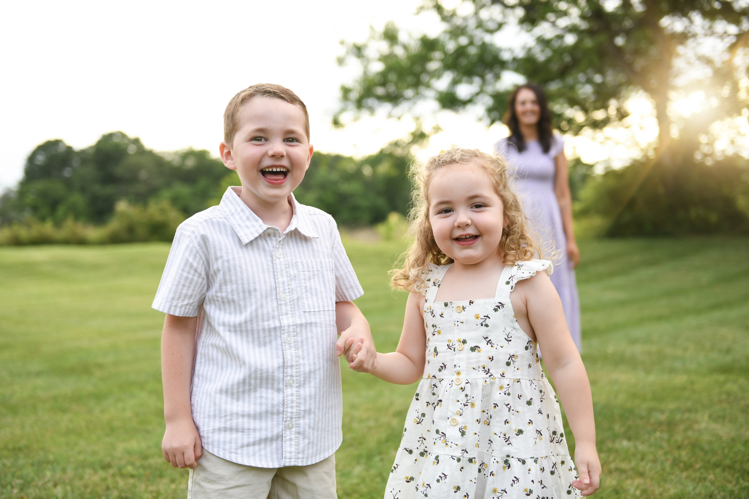 How to Get Kids to Cooperate for Family Photos