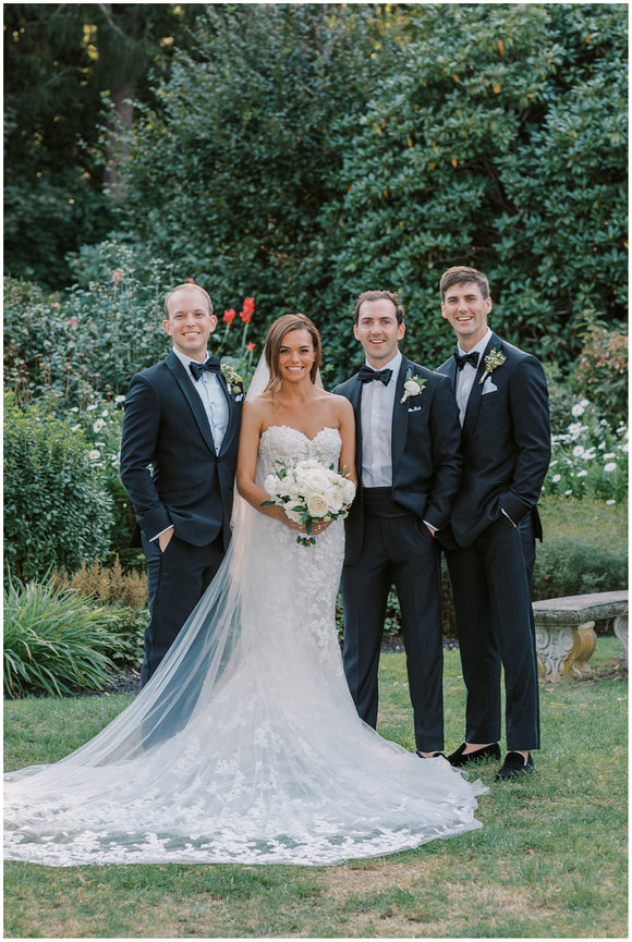 Leah + Connor / Glen Manor - Ludwig Photography
