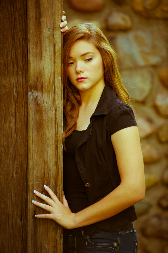 Senior Photo Sessions- When you want something fresh & artistic. - MG ...