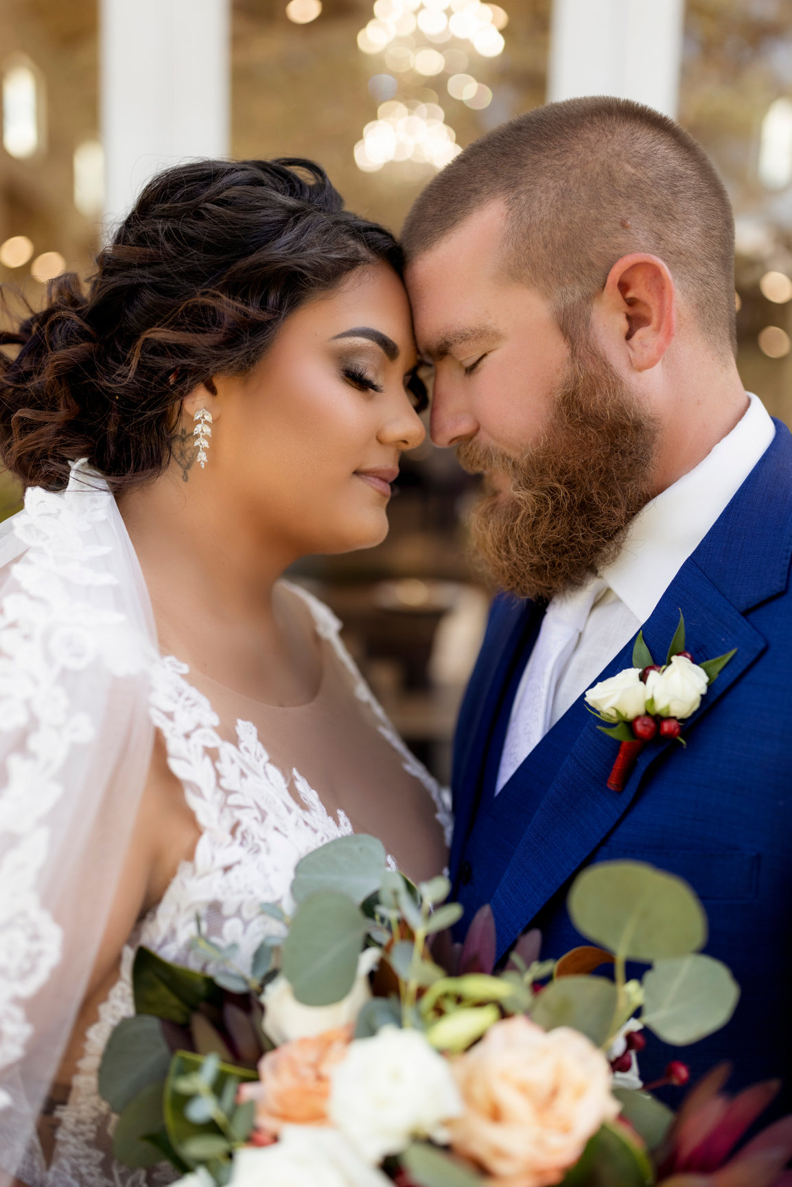 Ciara & Nathan White Barn Wedding at King's Crossing - Alisa Sue ...