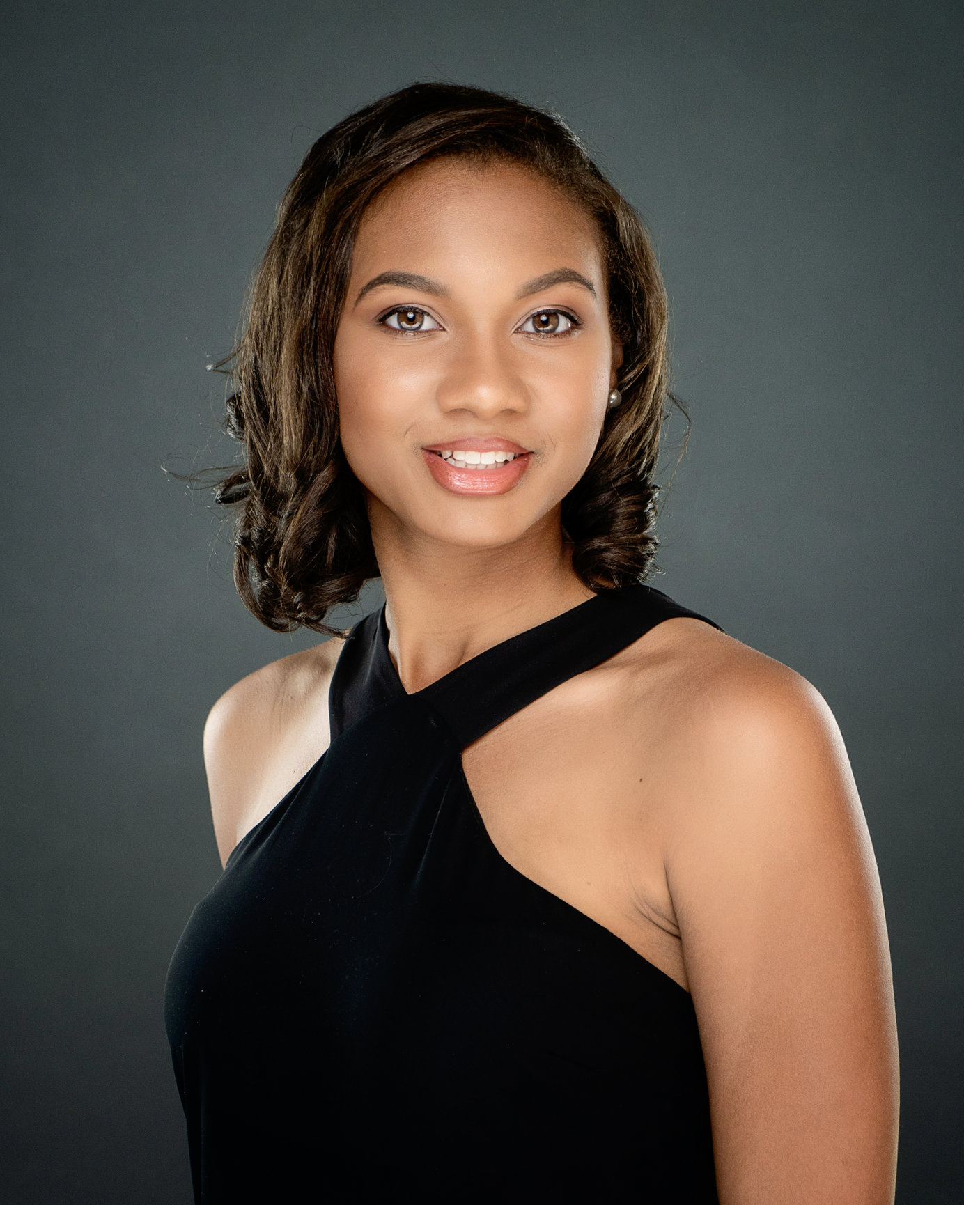 Butler Studio Distinguished Young Woman Contestant Headshots