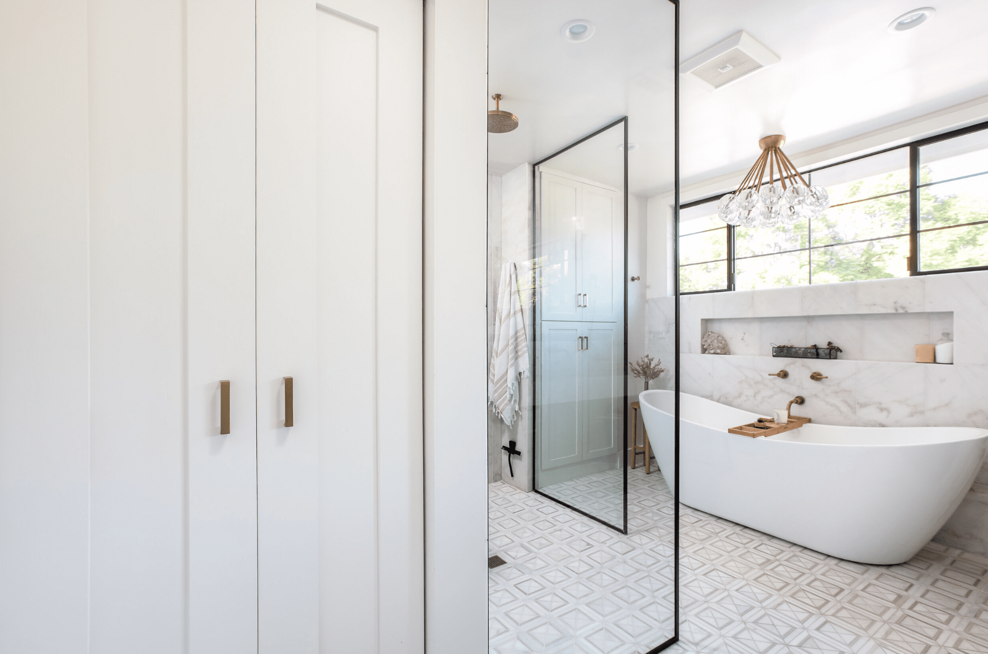 How to Eliminate Reflections on Glass Showers - The Grove