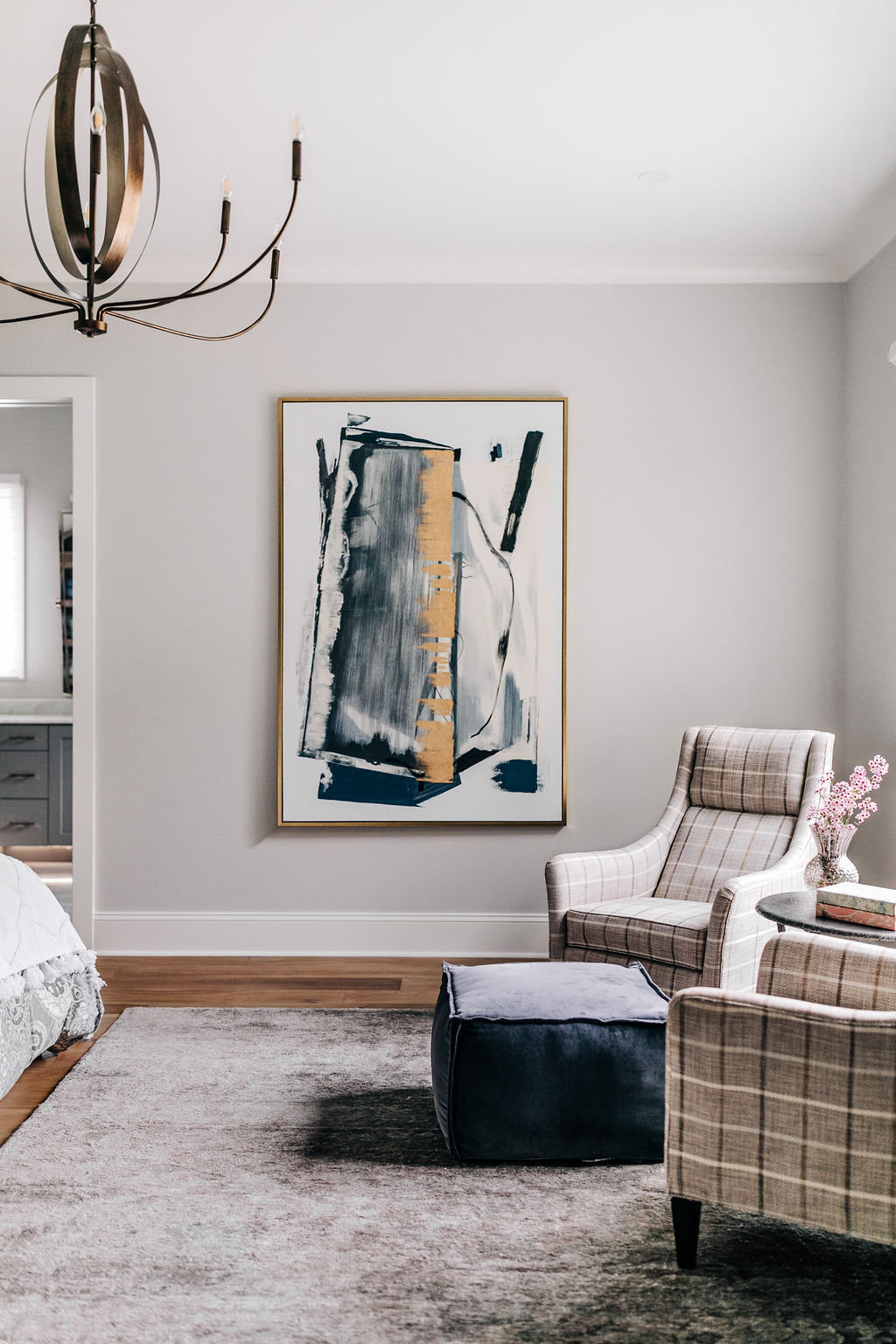 Acadia Minimal Manor - Stephanie Swander Interiors