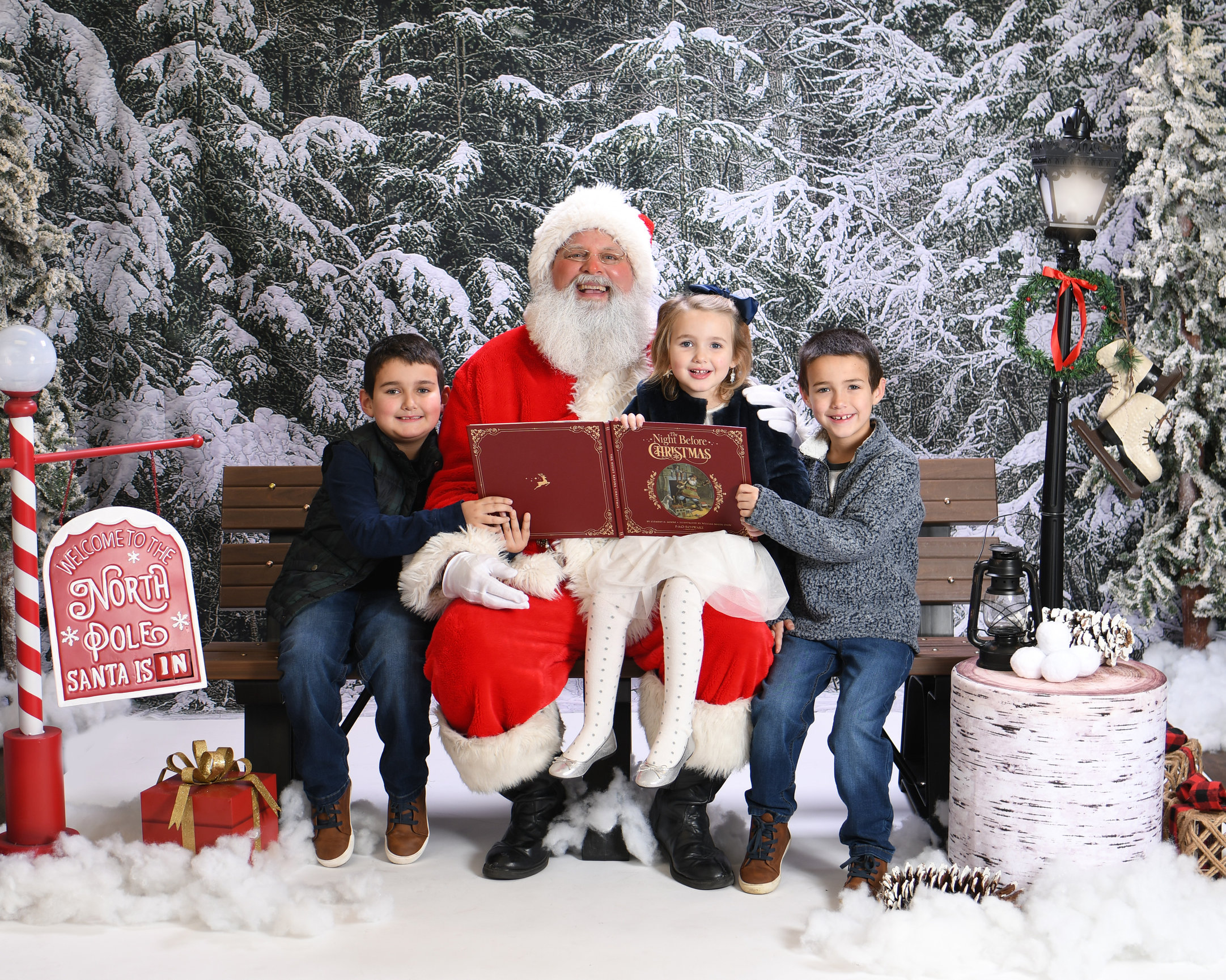 Pictures with Santa - Bella Mi Photography