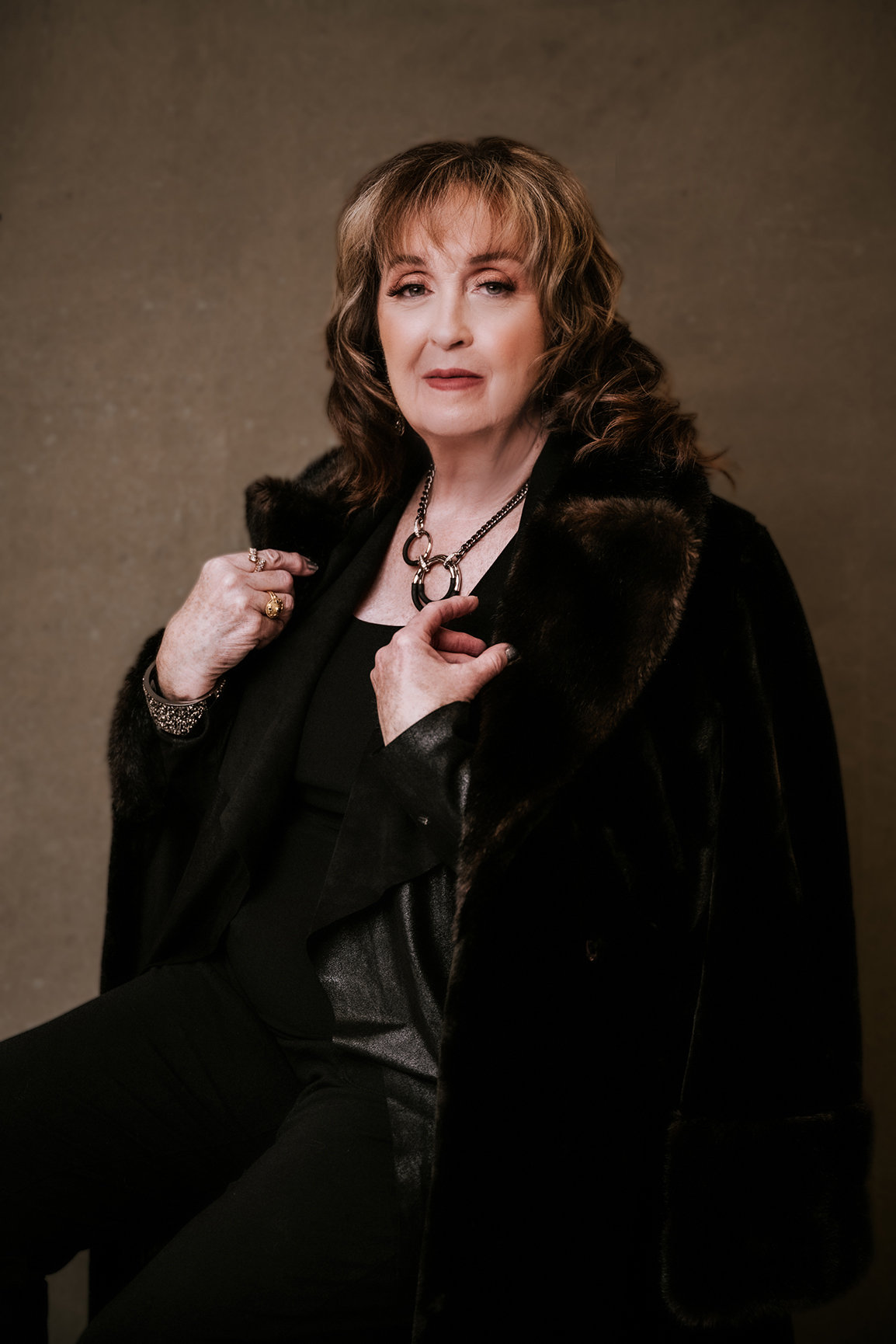 "Beauty Photography | Stunning Portraits & Personalized Sessions"