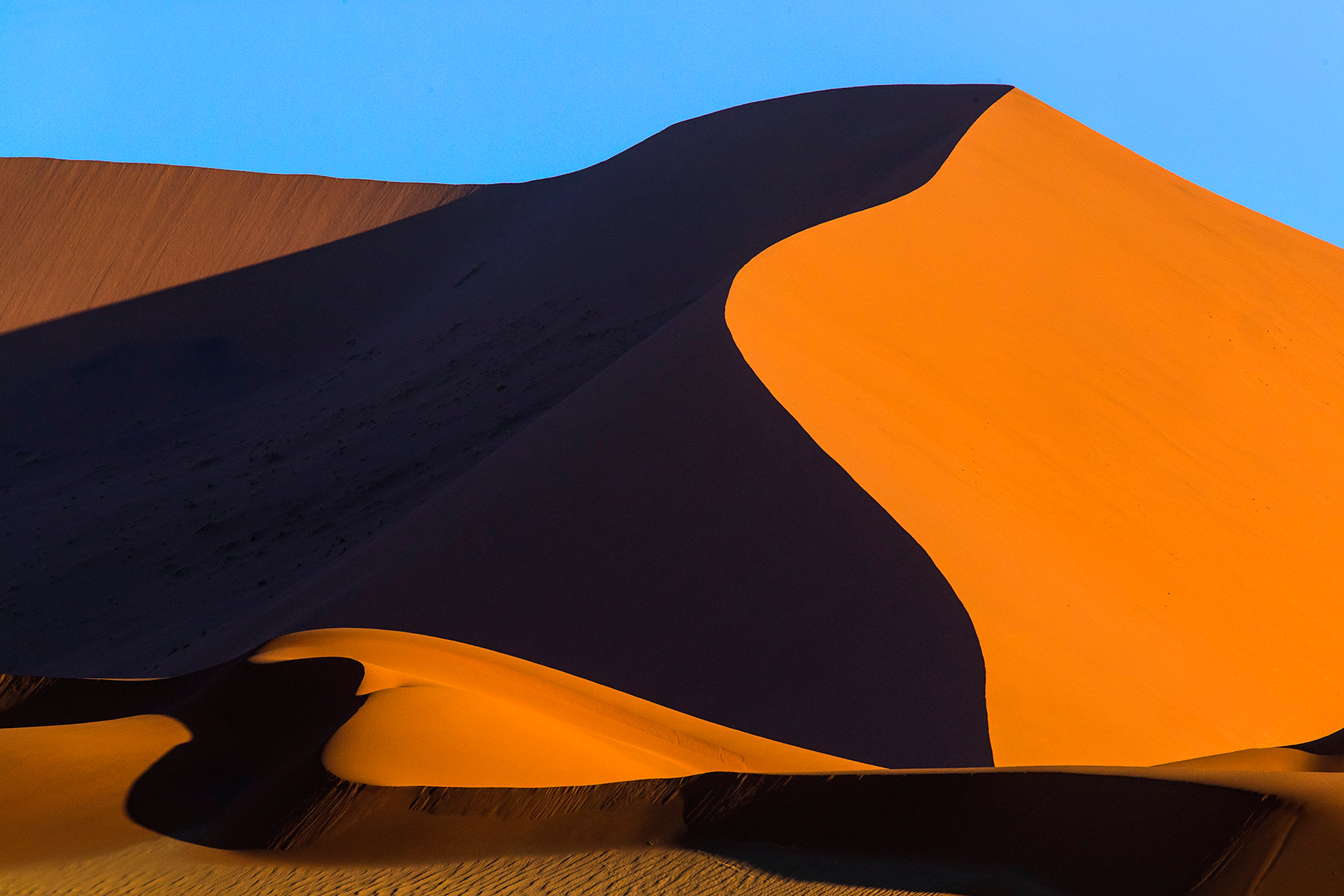 A double S-curve - Jim Zuckerman photography & photo tours