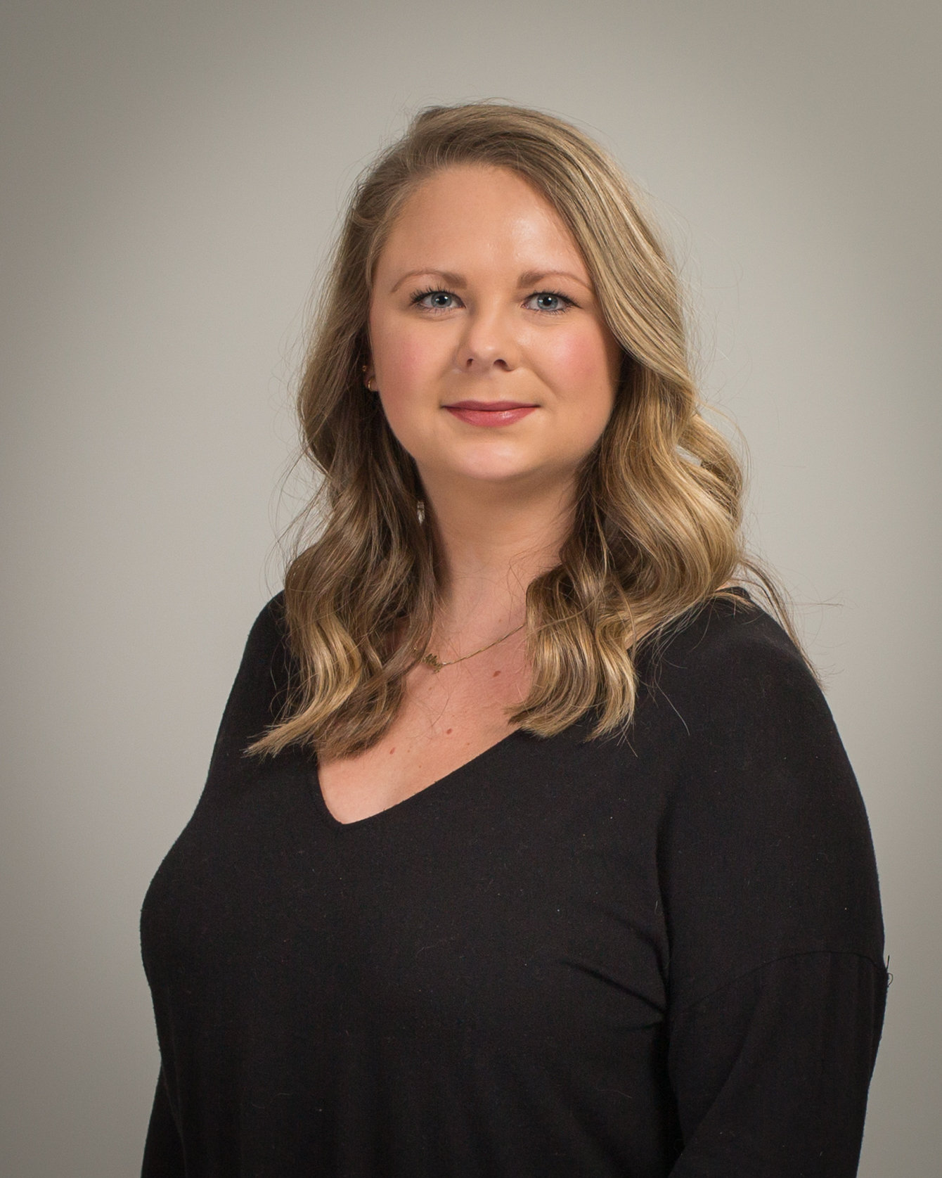 HEADSHOTS - KIM BRADY