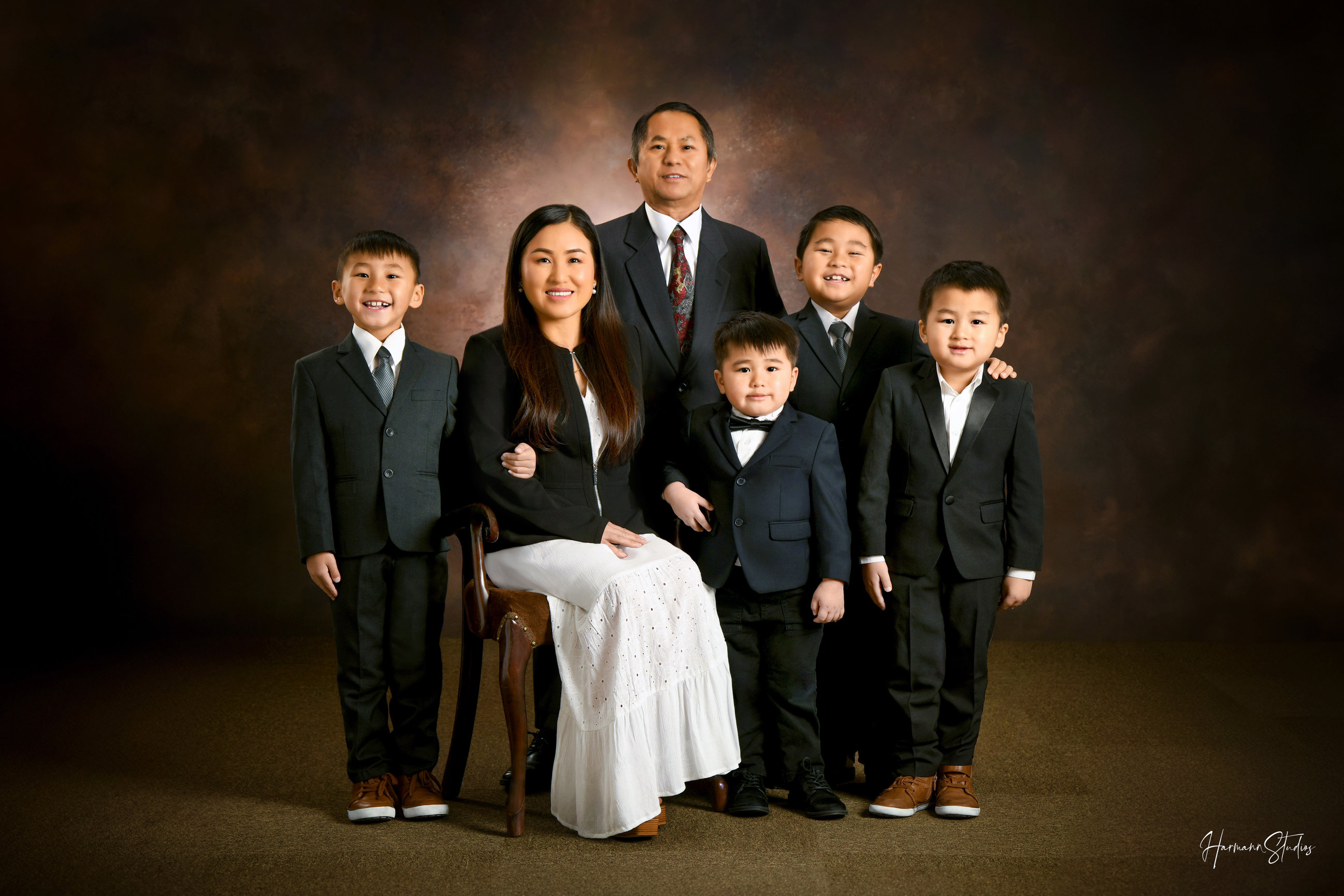 What's a Formal Portrait and What's a Casual Portrait - Harmann Studios