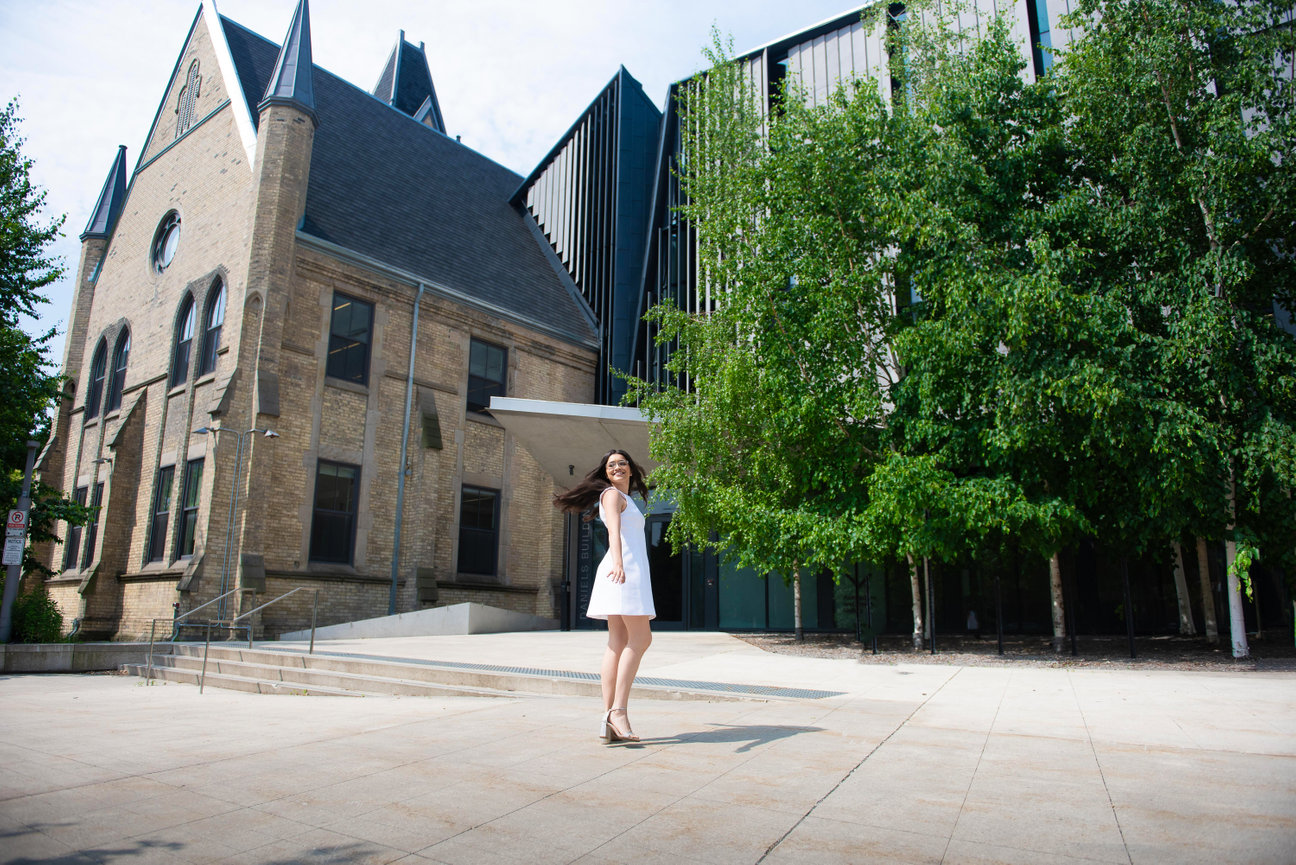 Toronto Graduation Photographer | Jamie Lucas Images