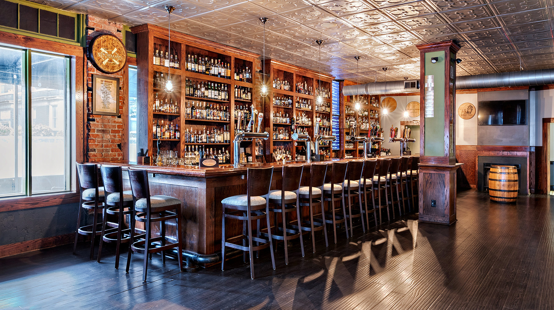 The Public House - Glenn Bashaw Photographer